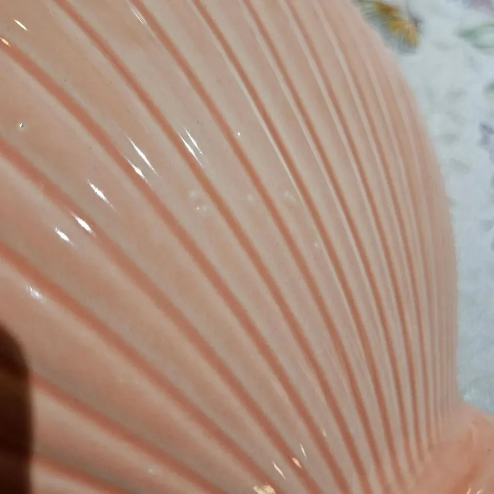 Source Unknown | Accents | Vintage Mermaidcore Boho Peach Clamshell ...
